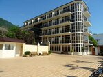 Otel Sofya (Ardzinba Avenue No:82), otel  Gagra'dan
