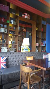 Yellow Elephant's Pub (bulvar Velikoy Pobedy No:2), restoran  Volgodonsk'tan