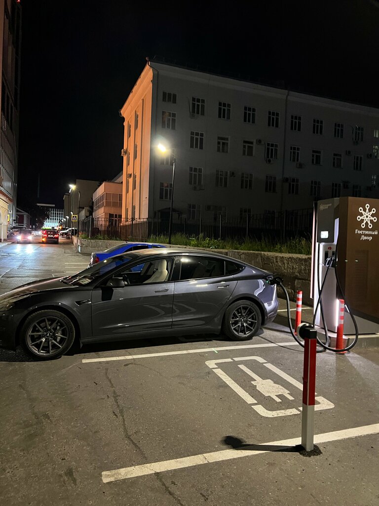 Elektrikli oto şarj istasyonları NSP, Ufa, foto