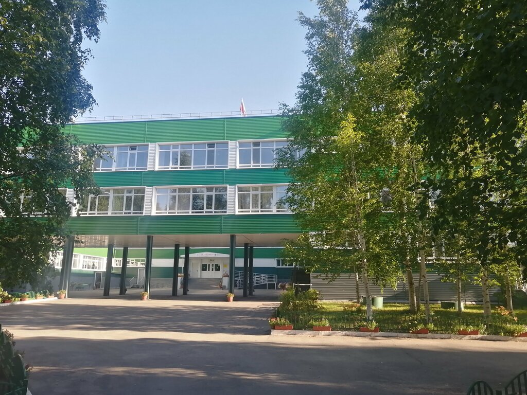 Ortaokul Mou Srednyaya obshcheobrazovatelnaya shkola № 4, Hantı‑Mansi Özerk Okrugu, foto