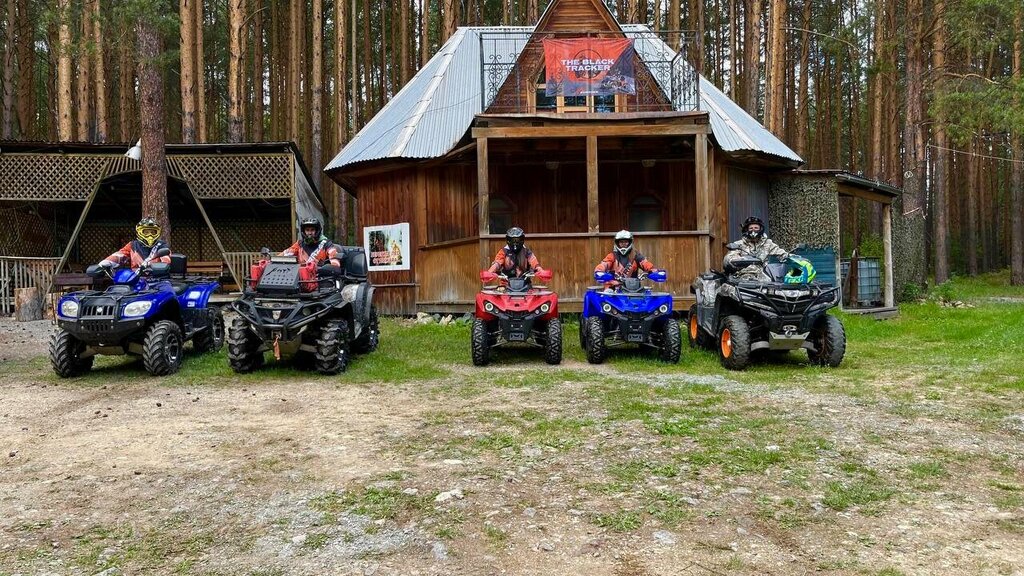 Kiralama noktası The Black Tracker, Sverdlovskaya oblastı, foto