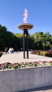 Вечный огонь (Krasnodar, Chistyakovskaya Grove), anıt, heykel  Krasnodar'dan