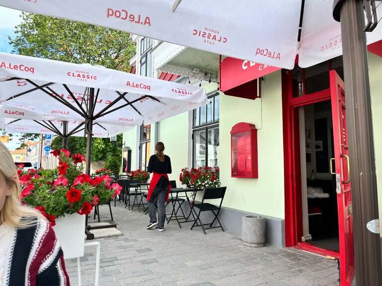 Kafe Classic kohvik, Kuressaare, foto