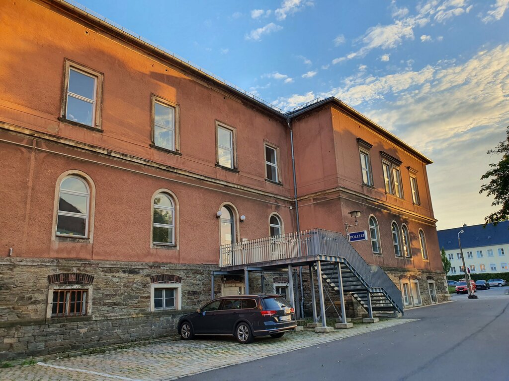 Polis merkezleri Polizeirevier Freiberg, Freiberg, foto