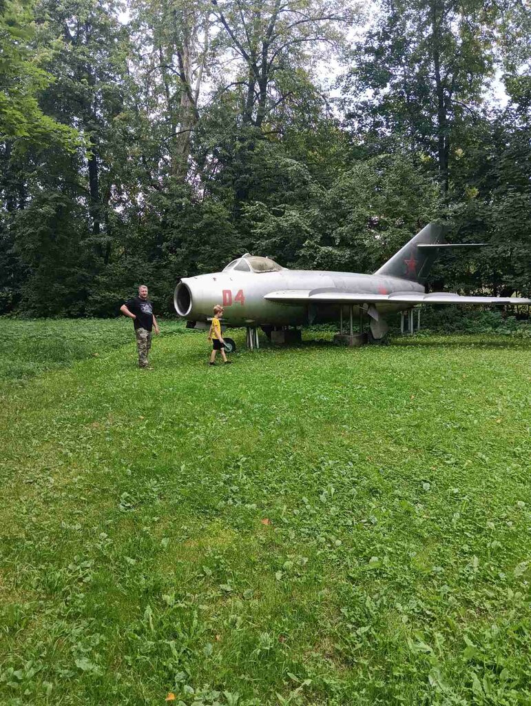 Giriş işareti Музей Жуковского, Vladimirskaya oblastı, foto