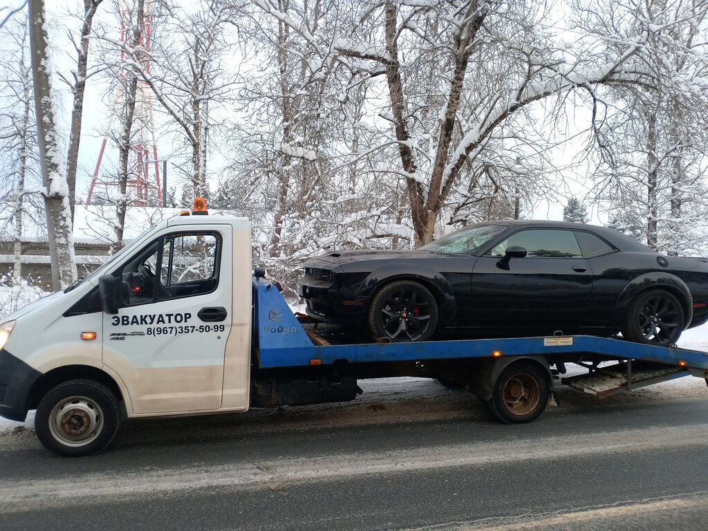 Çekici hizmeti СТО Империя, Lodeynoe Pole, foto