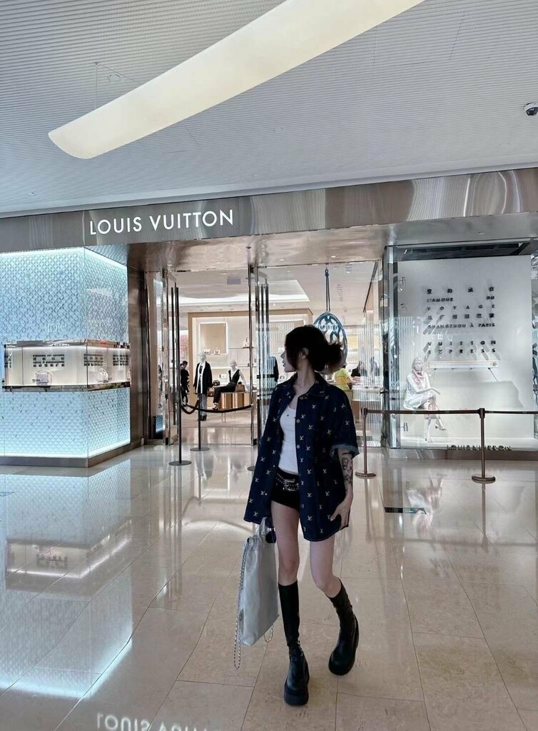 Giyim mağazası Anki, Yekaterinburg, foto