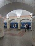 Ploschad Aleksandra Nevskogo 1 (Alexandra Nevskogo Square No:2), metro istasyonu  Saint‑Petersburg'dan
