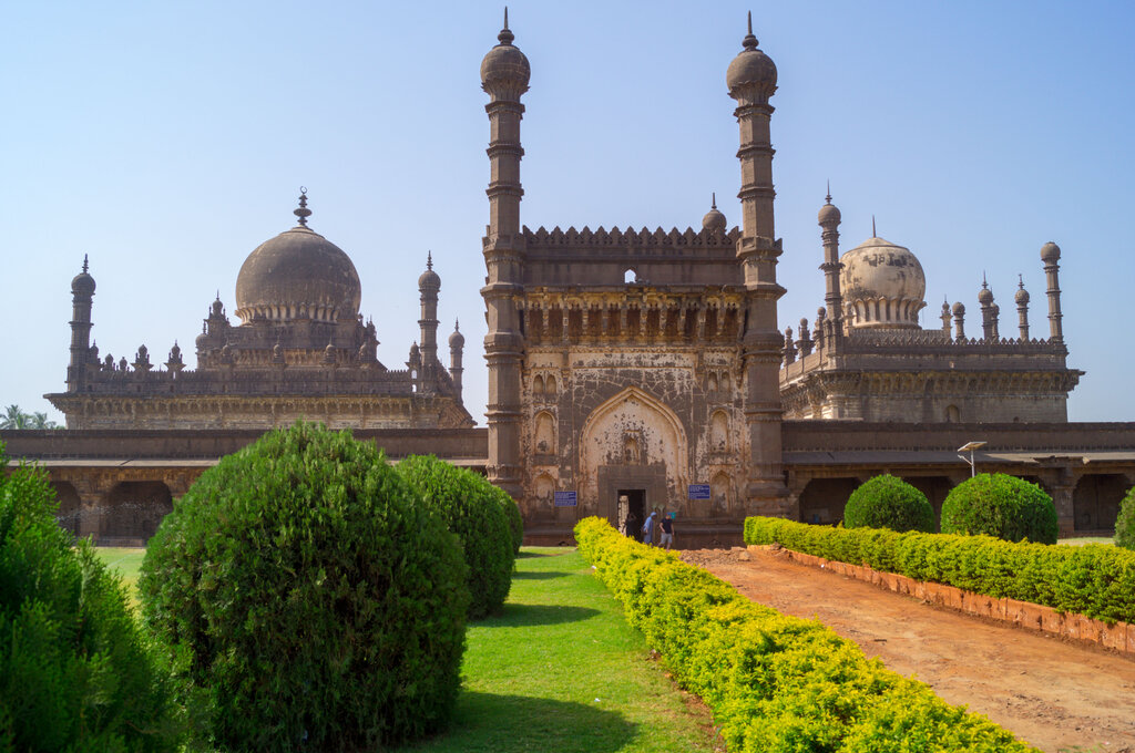Turistik yerler Ibrahim Rouza, Karnataka, foto