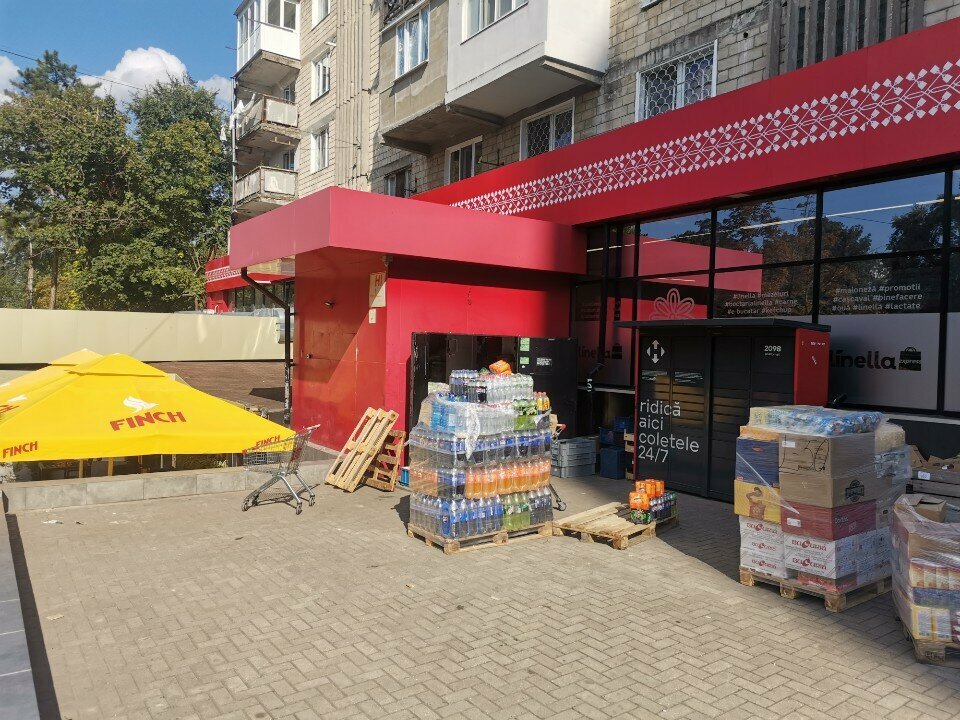 Parsel otomatı Nova Poshta Nr. 2098, Kişinev, foto