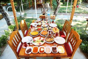 Esenbahçe Et Mangal Restoran (İstanbul, Eyüpsultan, Eski Edirne Asfaltı Cad., 130A), restoran  İstanbul'dan