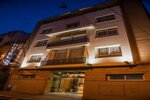 Hotel Serrano (Calle Benito Pérez Galdós No:6, Cordoba), otel  Córdoba'dan