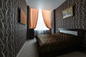 Parus (Volzhskaya Embankment No:4, Yaroslavl), otel  Yaroslavl'dan