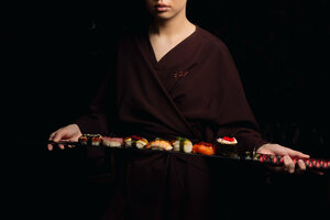 Tate Izakaya (ulitsa Nikolaya Masharova No:2/1, Tyumen), bar  Tiumen'den
