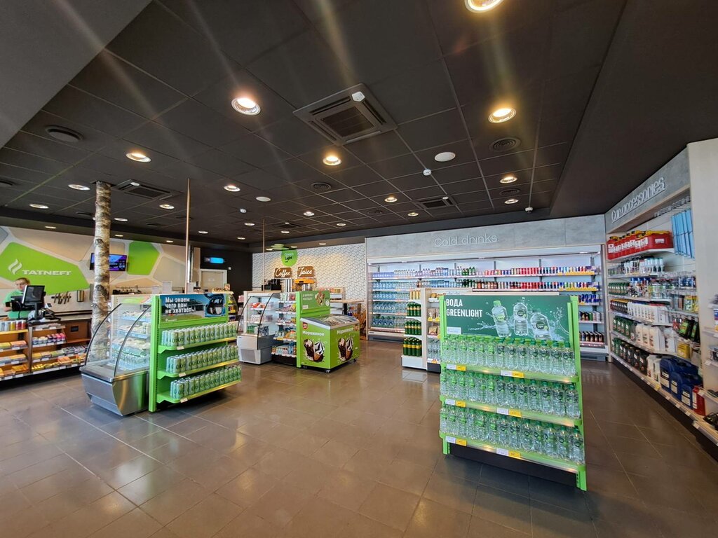Benzin istasyonu Tatneft', Pskovskaya oblastı, foto