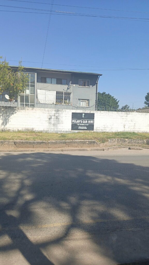 Otomobil satış galerileri Peejays car hire, Lusaka, foto