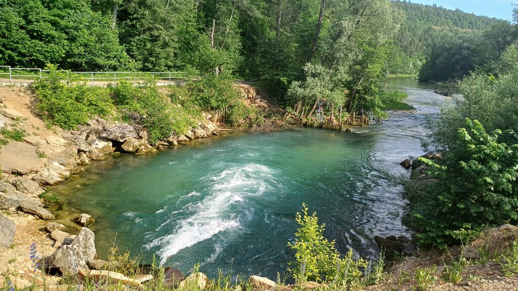 Pınar, çay Spring, stream, Başkurdistan, foto