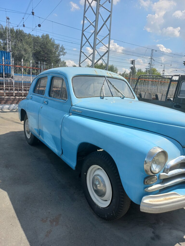 Müzeler ve sanat galerileri Музей ретро-автомобилей, Novosibirsk, foto