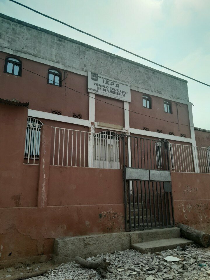 Protestan kilisesi Igreja Evangélica Pentecostal em Angola, Loanda, foto