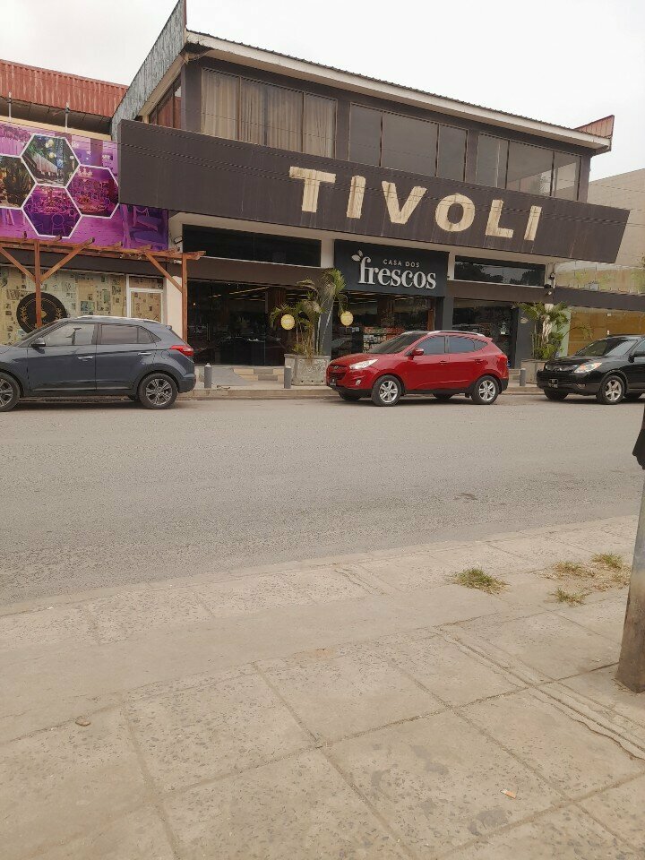 Alışveriş merkezleri Tivoli, Loanda, foto