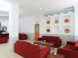 Vangelis Hotel & Suites (Famagusta District, Protaras Town), otel  Protaras'tan
