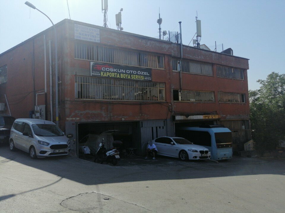 Otomobil boyaları Coşkun Oto Kaporta Ve Boya Servisi, İstanbul, foto