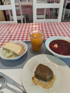 Бульон (Kurchatova Street No:1, Dimitrovgrad), kafe  Dmitrovgrad'dan