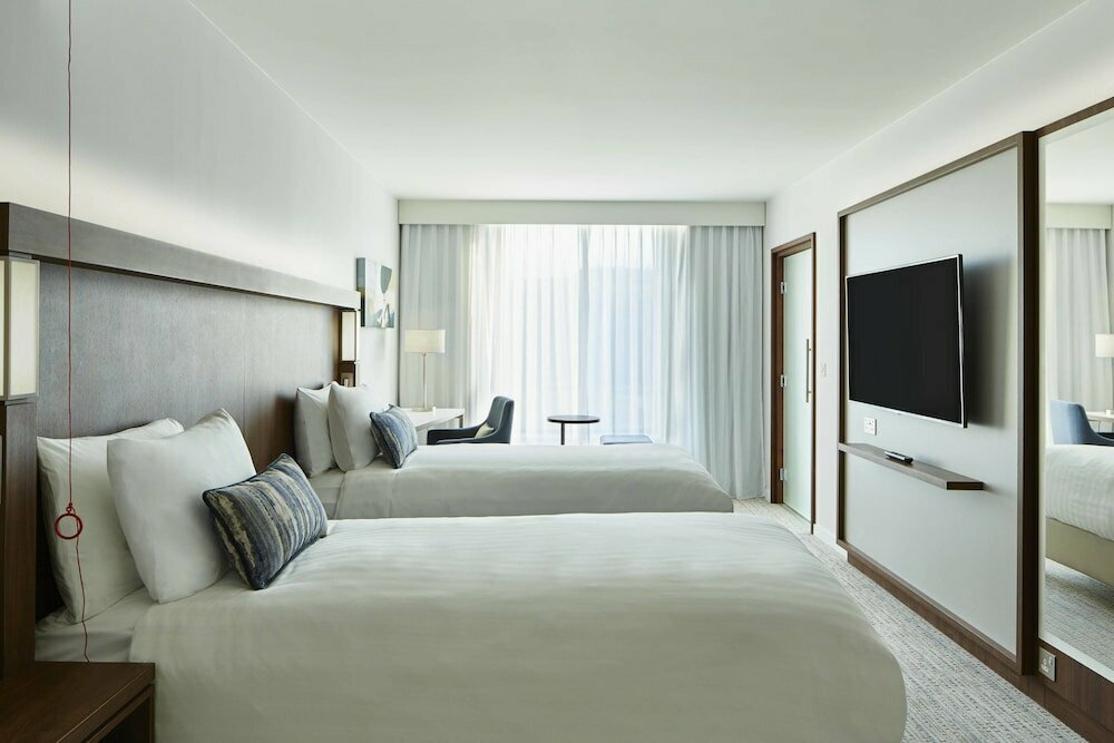 Otel Courtyard by Marriott Luton Airport, İngiltere, foto