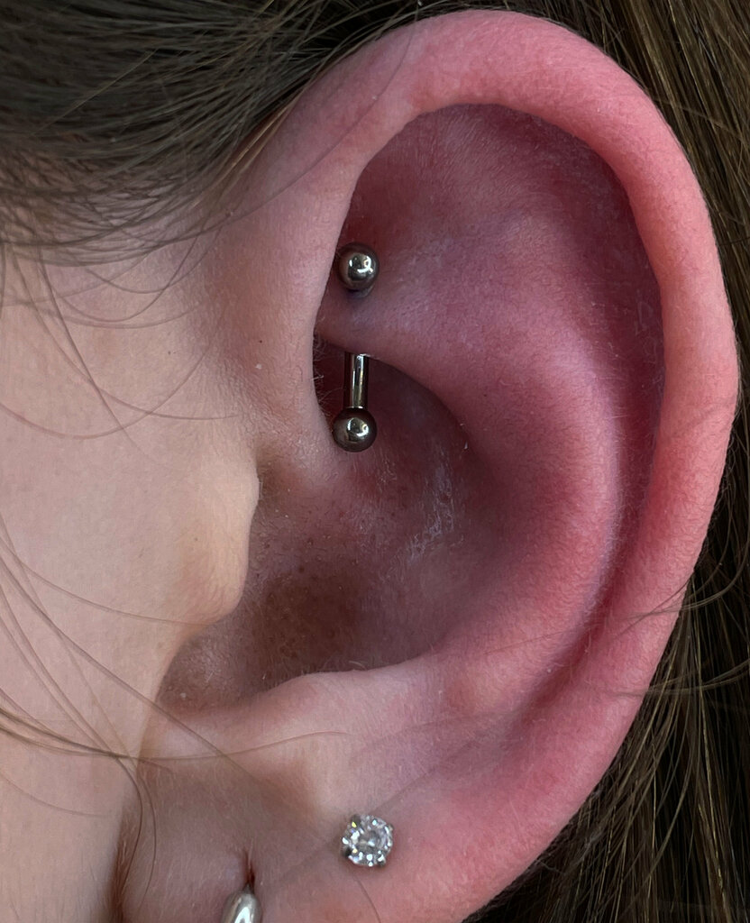 Piercing dükkanı Lis Pierc, Novomoskovsk, foto
