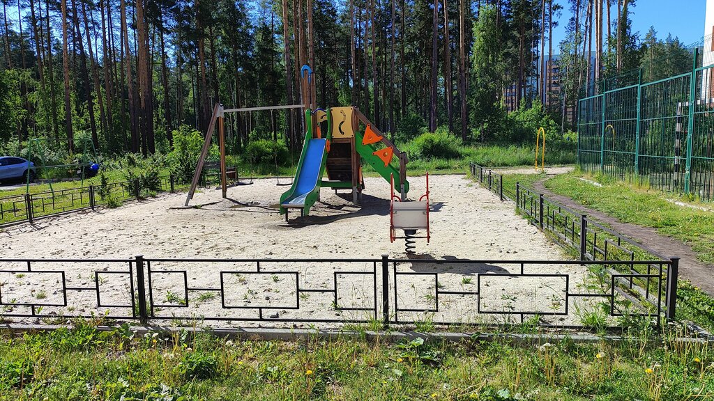 Oyun alanı Playground, Snejinsk, foto