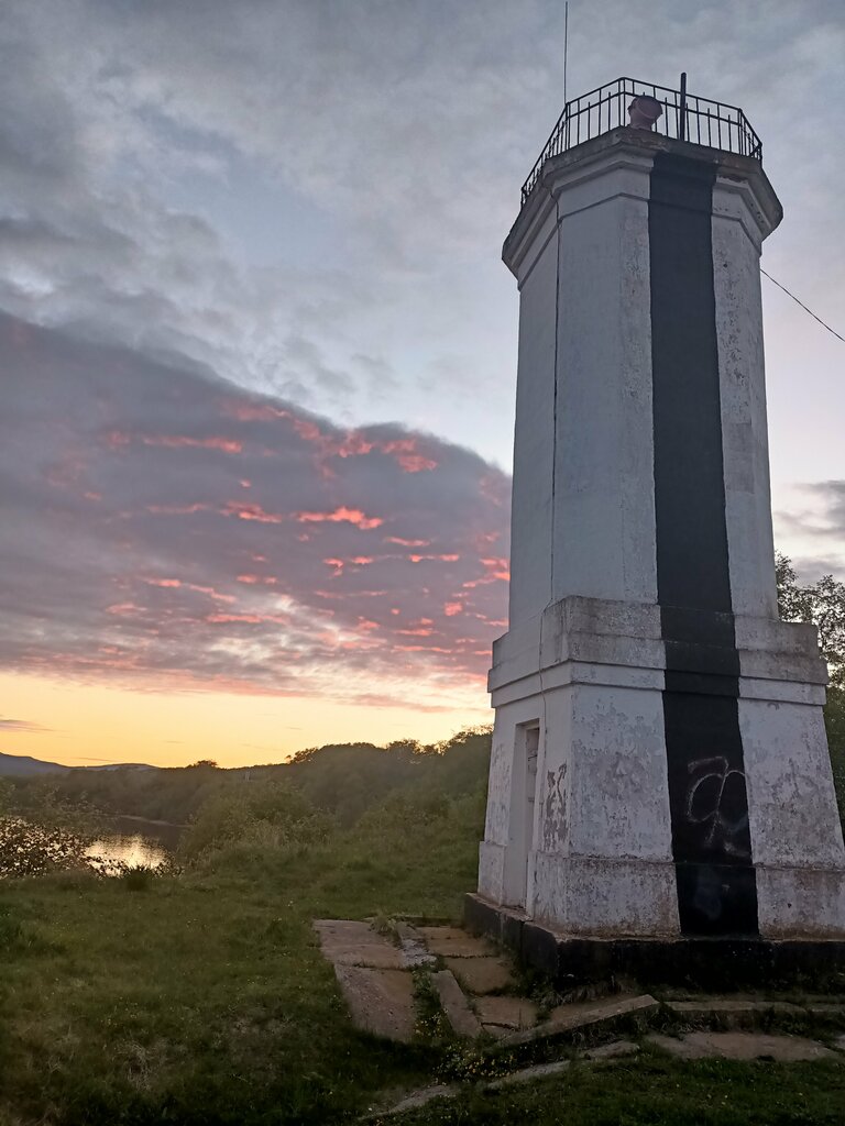 Dağ zirvesi Мыс Клыкова, Habarovski krayı, foto