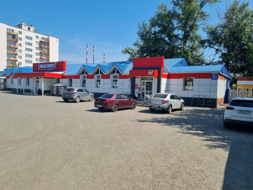 Parsel otomatı Ozon Box, Orenburg, foto