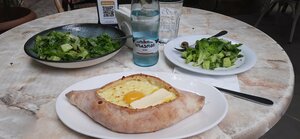 Pasanauri (Nikoloz Baratashvilis gamzini No:17/26), restoran  Tiflis'ten