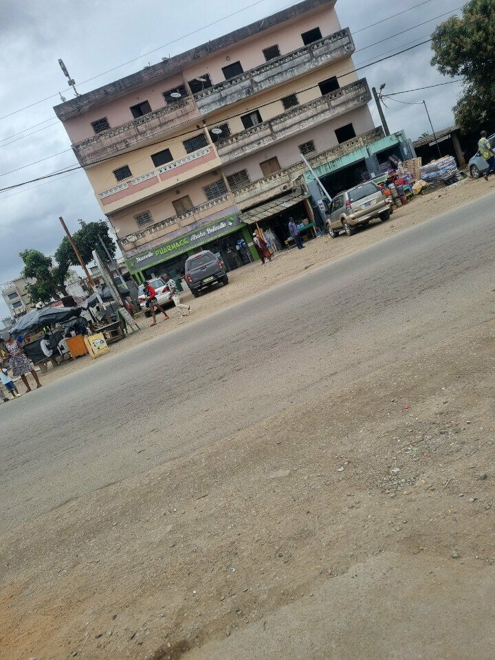 Eczaneler New Pharmacy Abobo Belleville, Abican, foto
