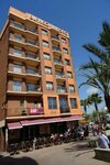 Apartamentos Blanco y Negro (Calle Riera No:6, Lloret de Mar), daireler  Lloret De Mar'dan