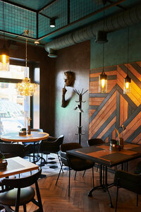 Gastropub40 (Petropavlovskaya Street No:40), restoran  Perm'den