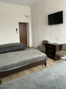 Prestige (Tyumen, ulitsa Chervishevskiy Trakt, 5А), hotel  Tiumen'den