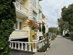 Lev, Catherine Building (улица Челюскинцев No:49/41), otel  Sevastopol'dan