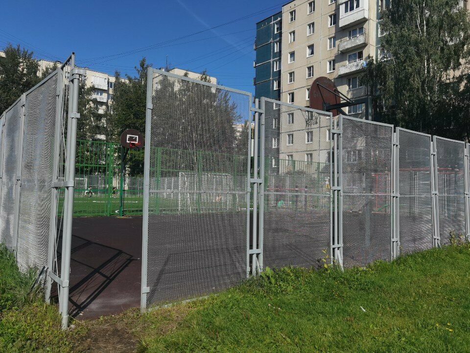 Çok amaçlı spor tesisleri Баскетбольная площадка, Saint‑Petersburg, foto