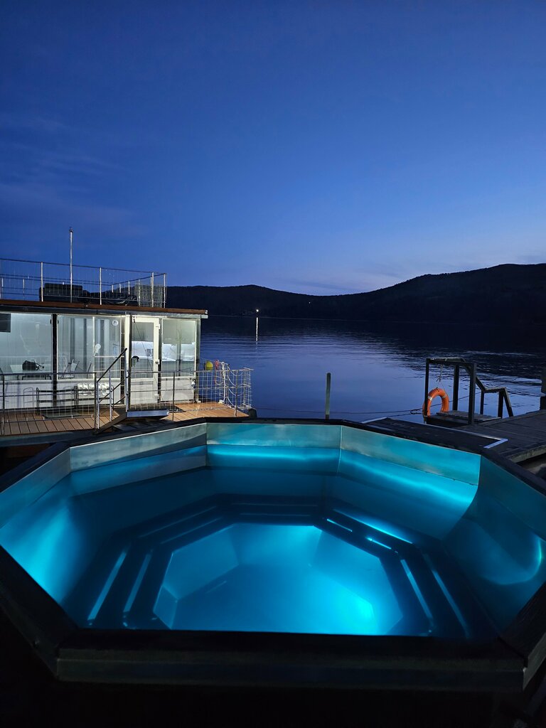 Hamamlar Enjoy, İrkutskaya oblastı, foto