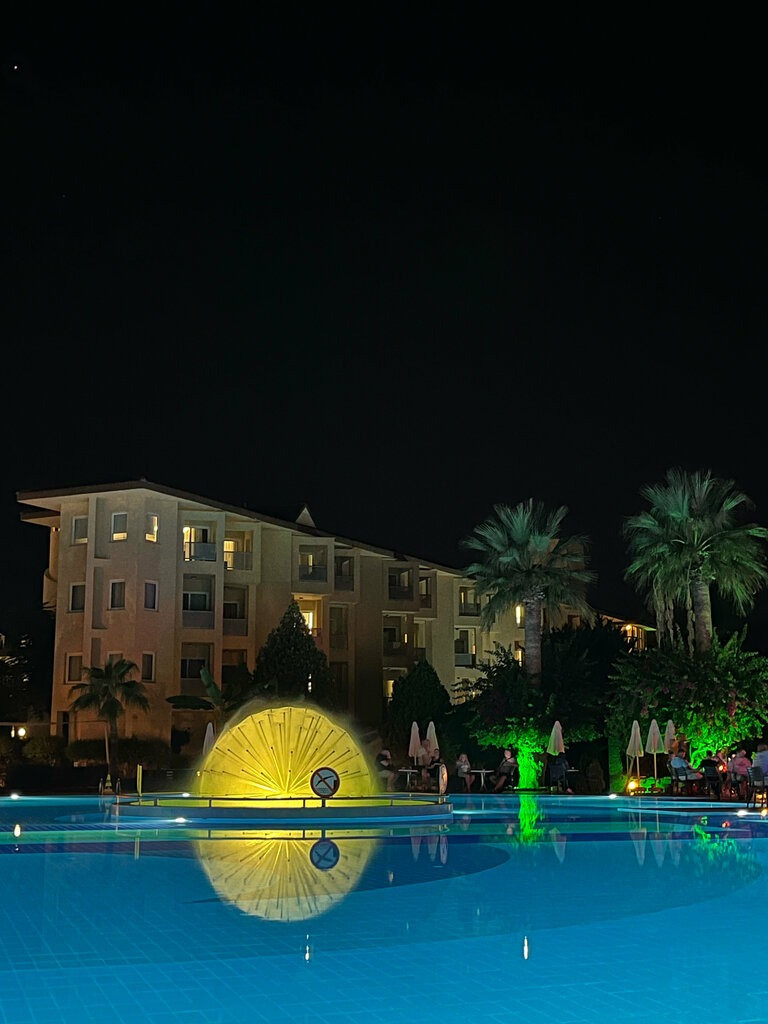 Yüzme havuzları Yüzme havuzları, Kemer, foto