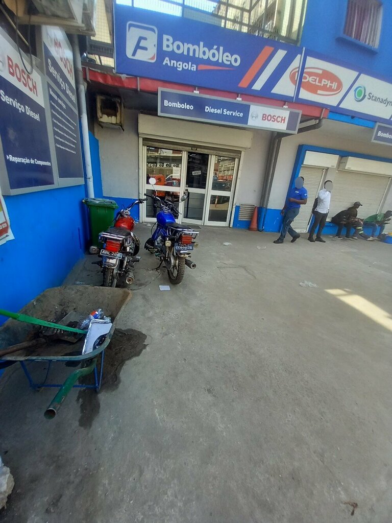 Yağlama ürünleri Boomboleo, Loanda, foto