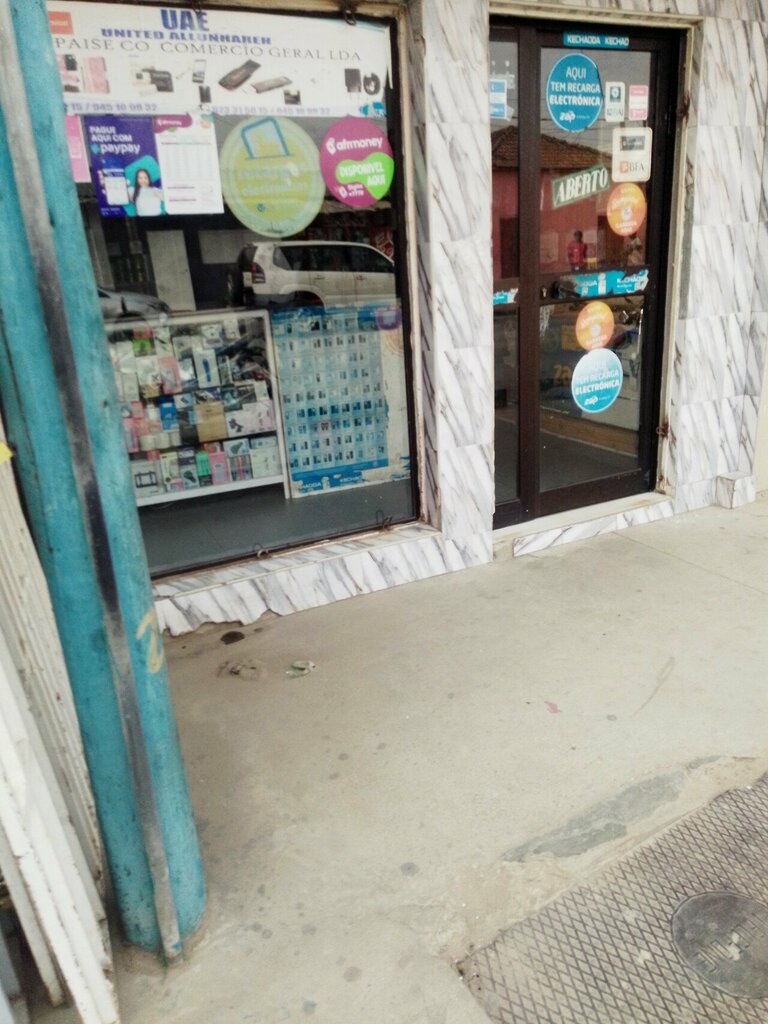 Oto aksesuarları Uae, Loanda, foto