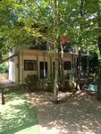 Гостевой дом Жемчужина (Kurortnaya Street No:7/5, Lermontovo Village), konuk evi  Krasnodarski krayından