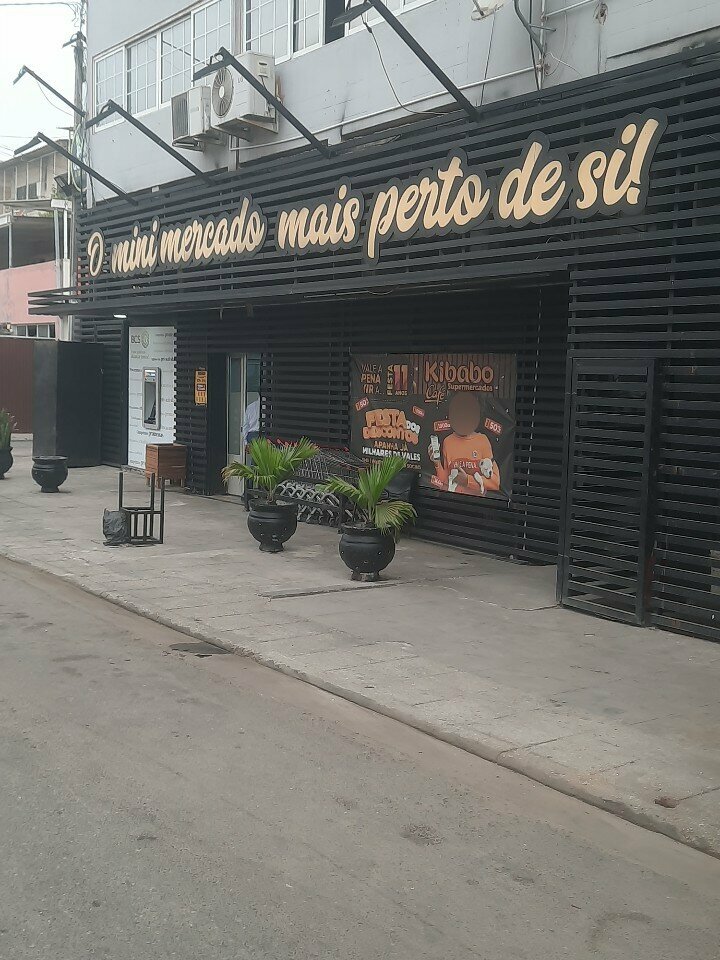 Süpermarket Kibabo Cassenda, Loanda, foto