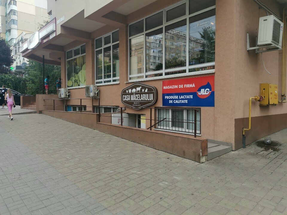 Kasap, şarküteri Casa macelarului, Kişinev, foto