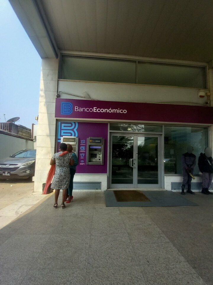Banka Banco Económico, Loanda, foto