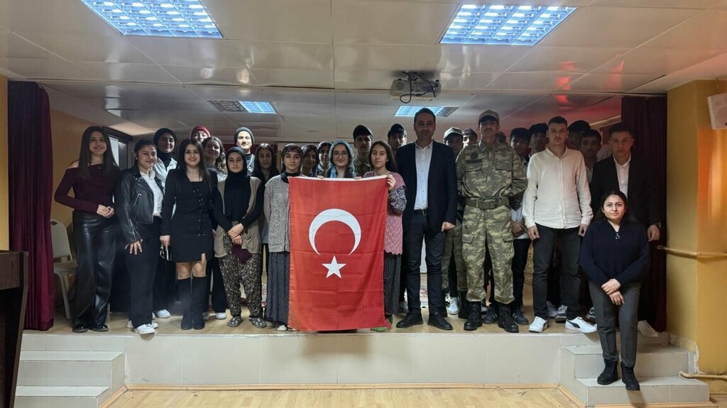 Ortaokul Ahmet Ali Dönmez Lisesi, Karakoyunlu, foto