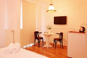 The White Swan Suites Beyoğlu (İstanbul, Beyoğlu, Şehit Muhtar Mah., Keresteci Recep Sok., 43), otel  İstanbul'dan