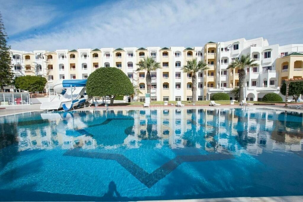 Otel Thapsus Beach Resort, Mehdiye, foto